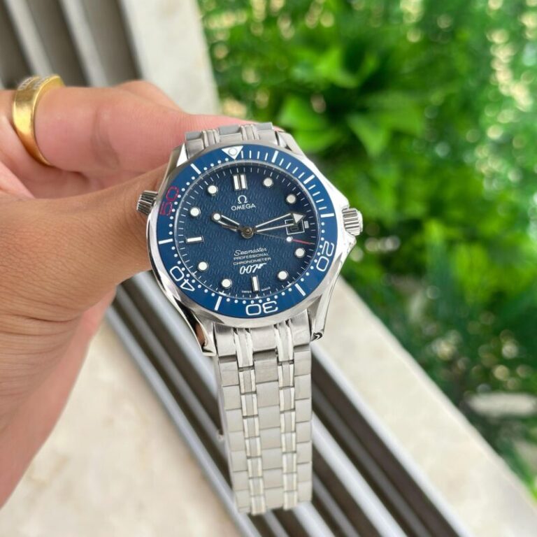 Omega 007 Seamaster Diver Automatic Blue Dial